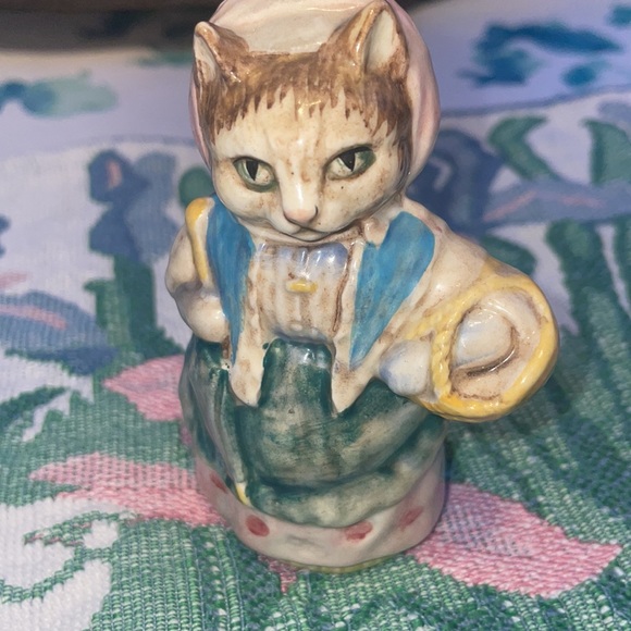 F. Warne and Co | Accents | Beatrix Potter Figurine England Cousin ...